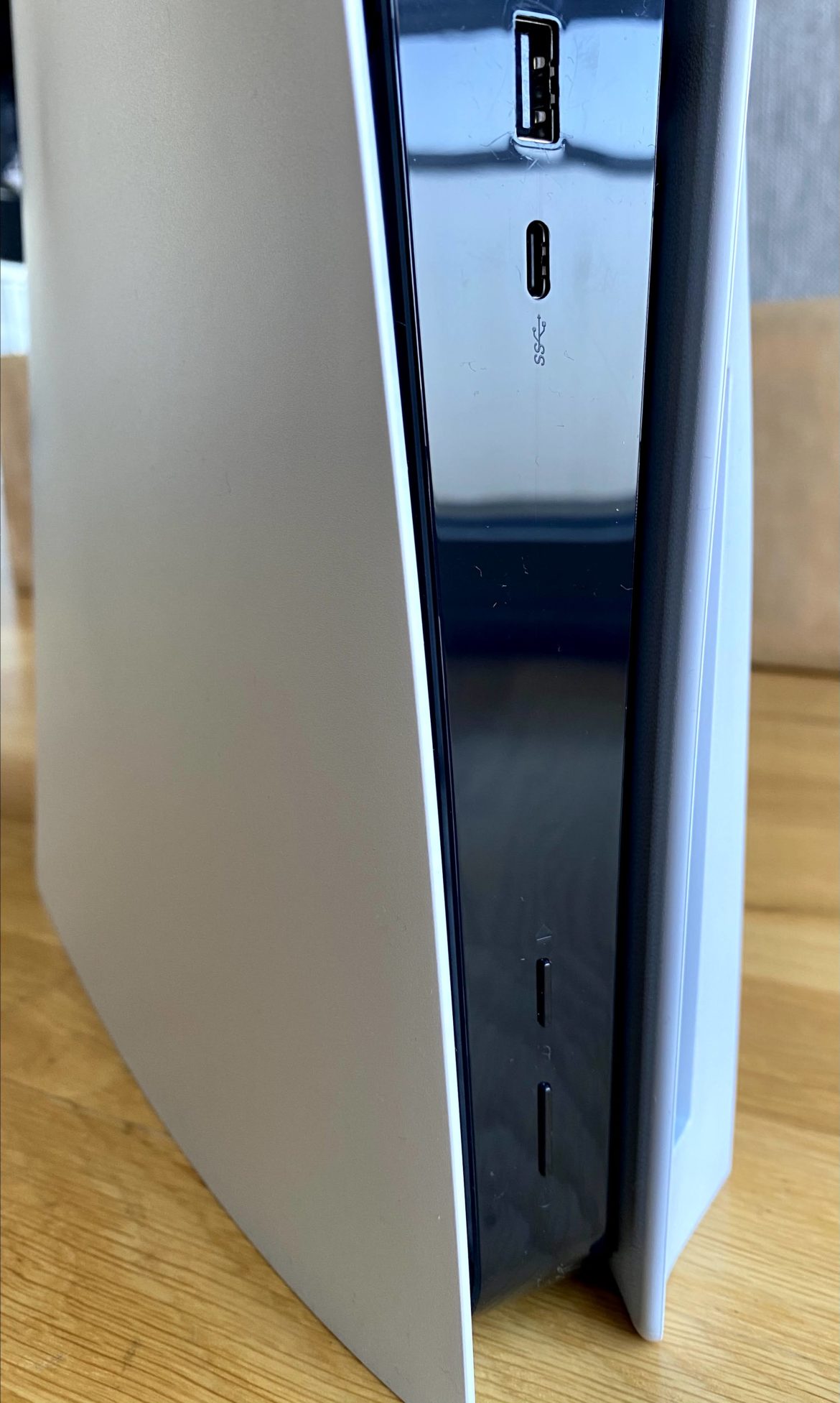 Test: Playstation 5 (PS5) - förhandsfavoriten + första spelen - SENSES